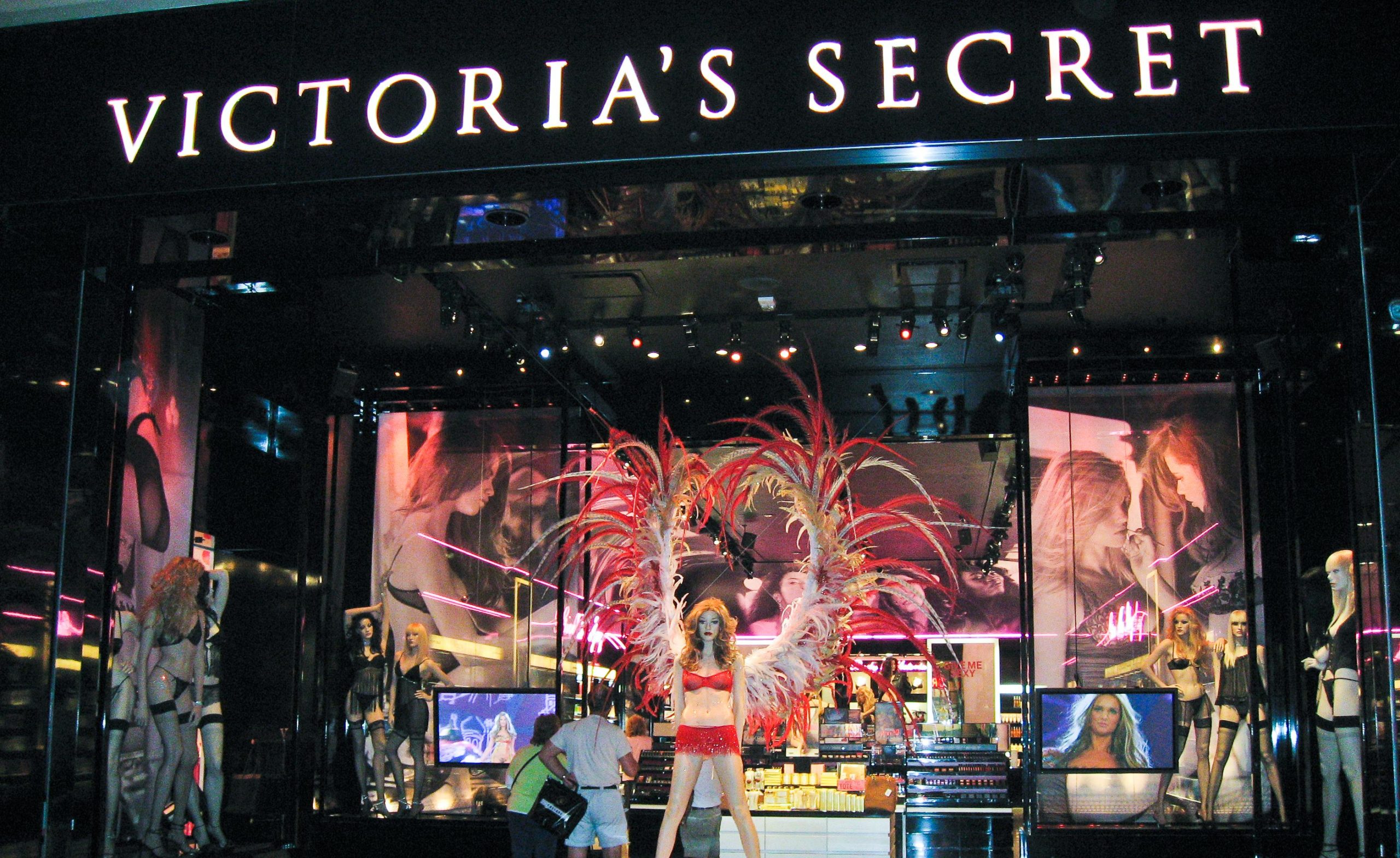 アメリカのセクシー＆キュートな最強モデル集団、世界中を虜にするVictoria's Secret Angelsとは？ | mAmerica